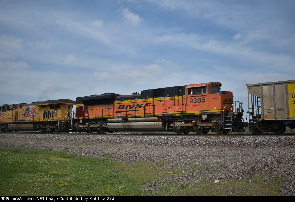 BNSF 9385